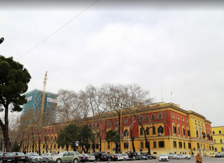Defiçiti buxhetor arrin rekordin: 590 milionë eu - Syri | Lajmi i fundit