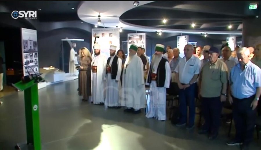 VIDEO-SYRI TV/ Inaugurohet libri 'Dyert e hapura t - Syri | Lajmi i fundit