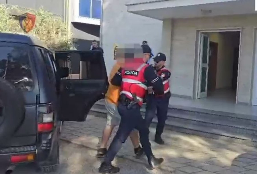 Fier/ Vrau me thikë Florian Selimin në vitin 201 - Syri | Lajmi i fundit