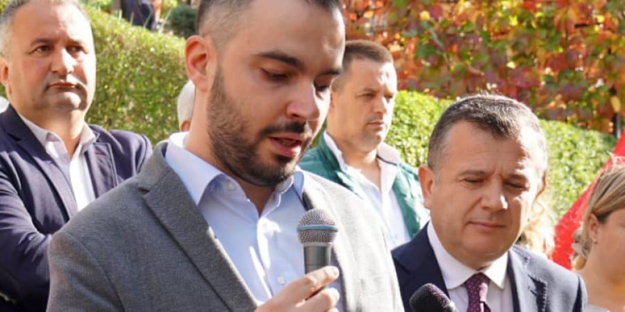Aplikoi për deputet, këshilltarin e Ballës e b - Syri | Lajmi i fundit