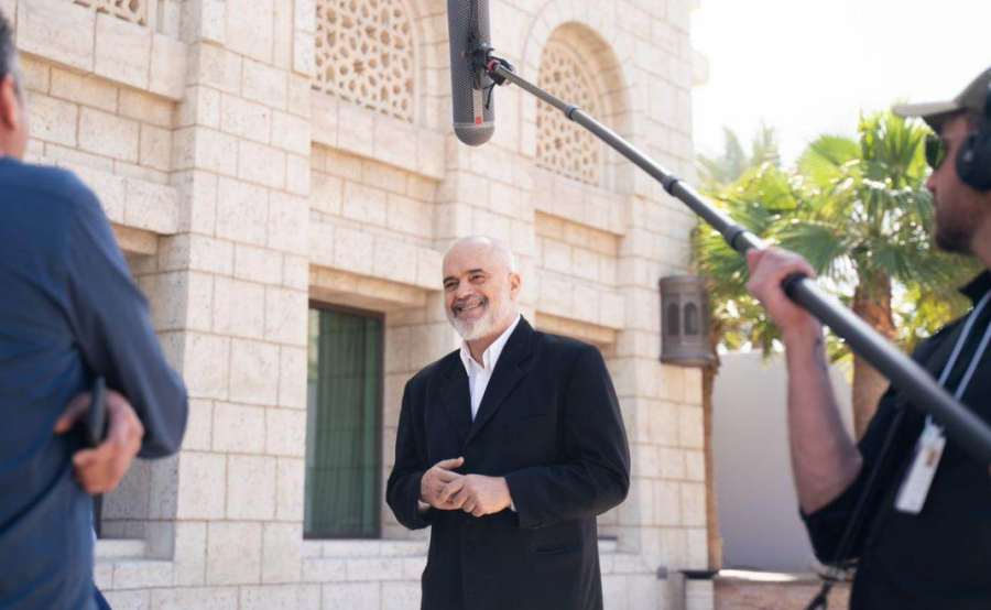 'Dega e PS në Dubai, më e madhja jashtë vendit, - Syri | Lajmi i fundit