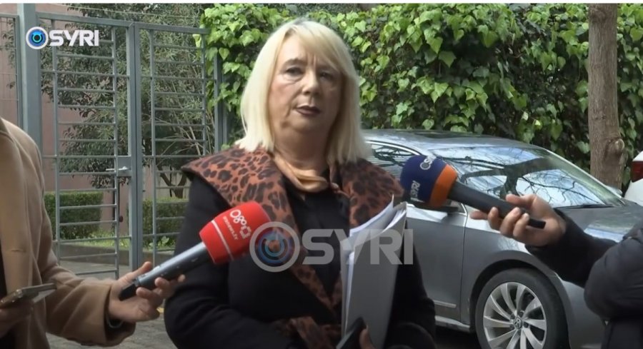 SYRI TV/ Adriana Kalaja në Gjykatën e Tiranës: - Syri | Lajmi i fundit