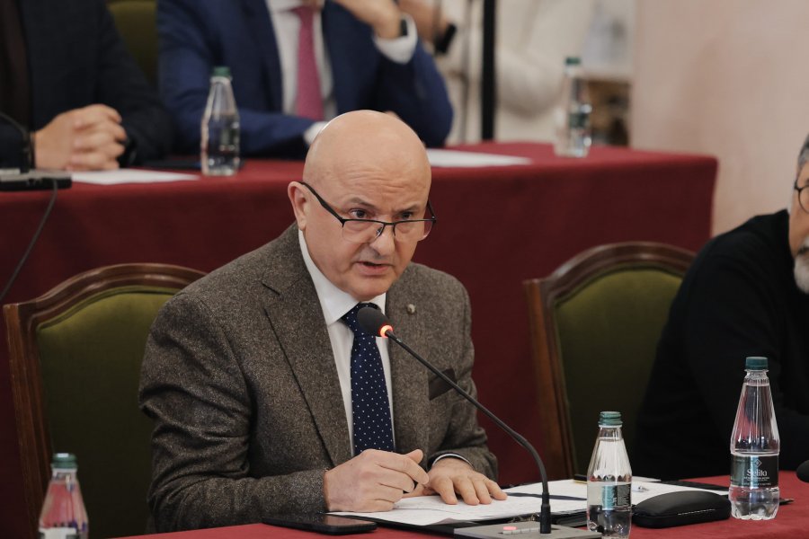 Gjyqi publik i PS/ Rektori i UBT ankohet: Ma kanë - Syri | Lajmi i fundit