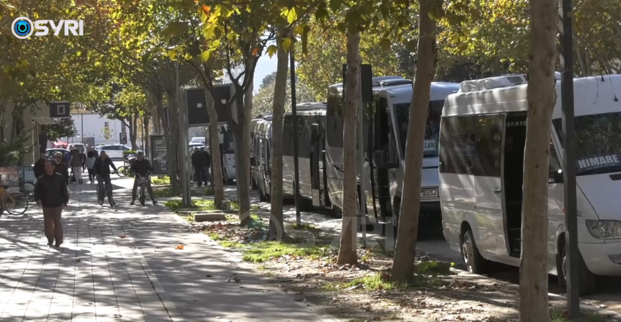 SYRI TV/ Vlorë - Qyteti ende pa terminal autobus - Syri | Lajmi i fundit