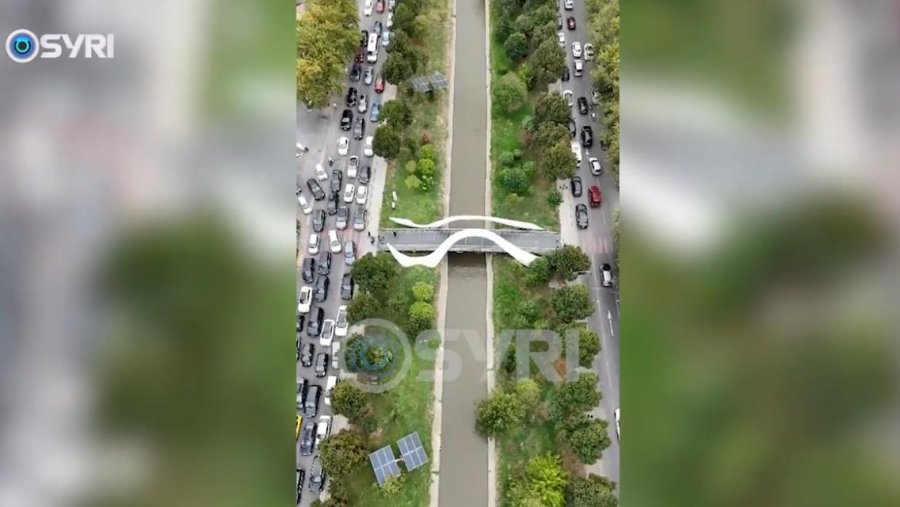 Pamjet me dron/ Tirana e ‘mbytur’ nga trafiku - Syri | Lajmi i fundit